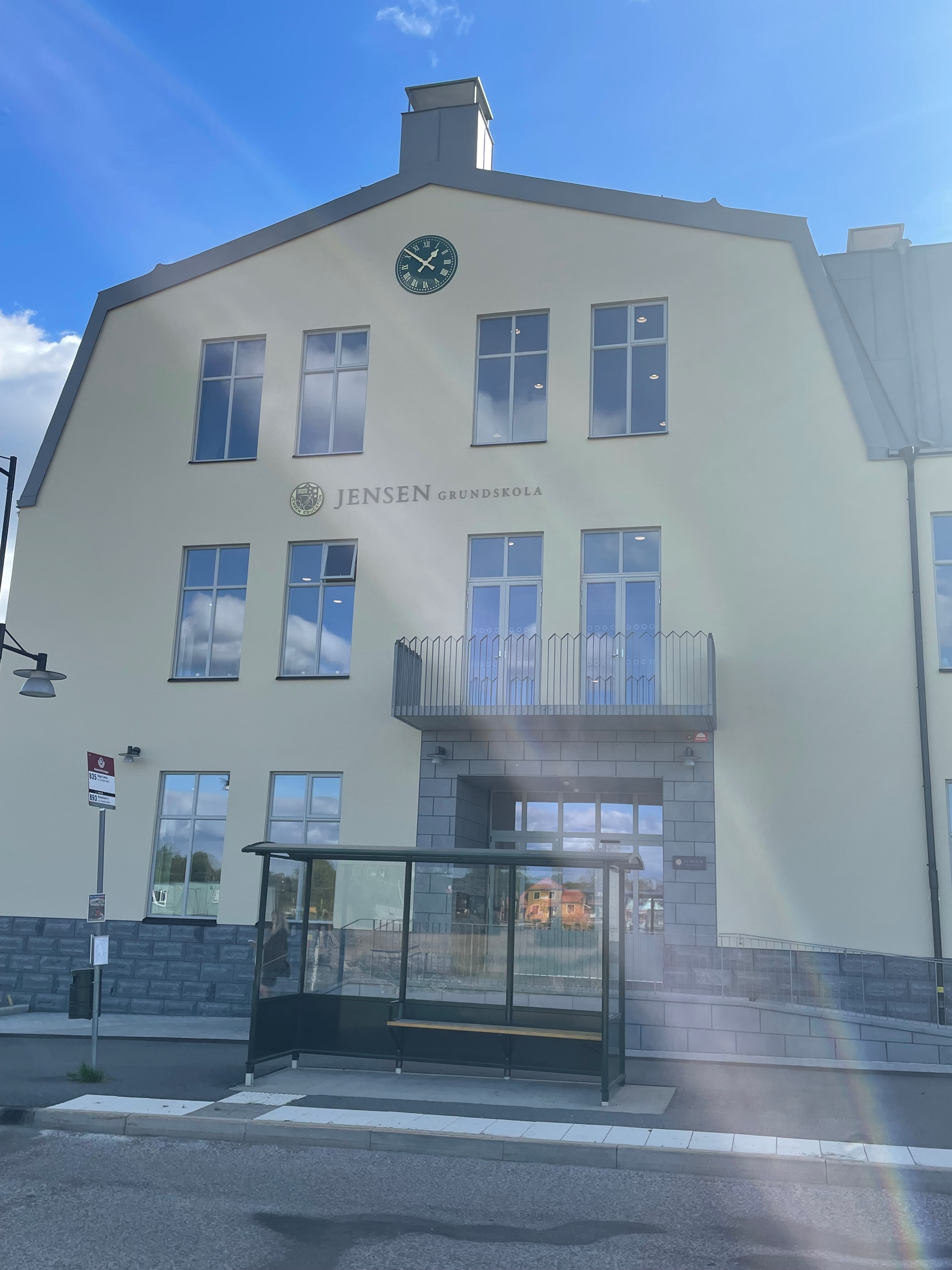 Kunskap och studiero i fokus i Jensens nya skola i Tungelsta ...